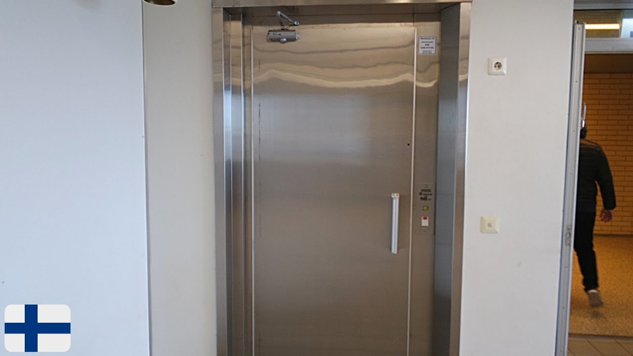 Nice buttons! Original 1989 SEMAG hydraulic elevator at Vihtorinkatu 1 ...