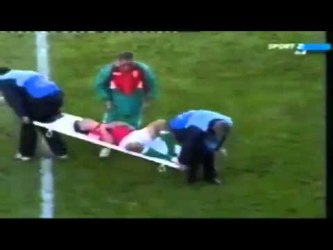 Футбольный прикол с носилками! Ха!
