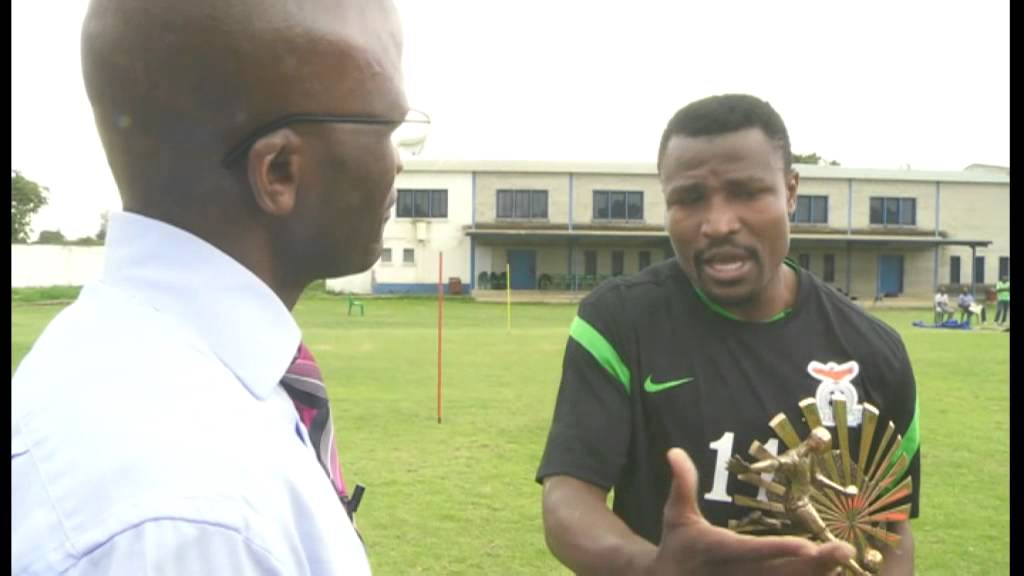 Zambian captain Christopher Katongo collects 2012 BBC African ...
