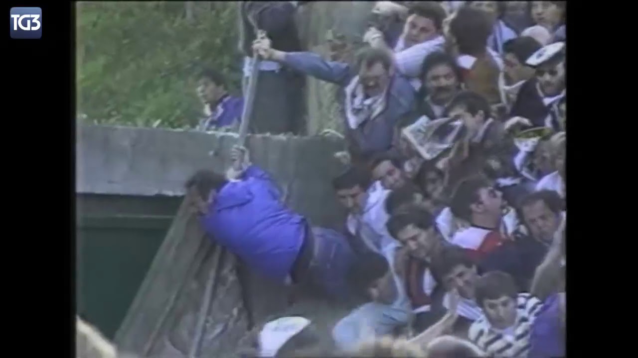 39 ANNI FA LA STRAGE ALLO STADIO HEYSEL - YouTube