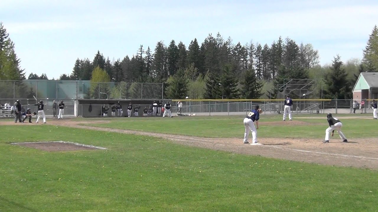 Brian Minard to Ben Driftmeyer at first for the out! - YouTube