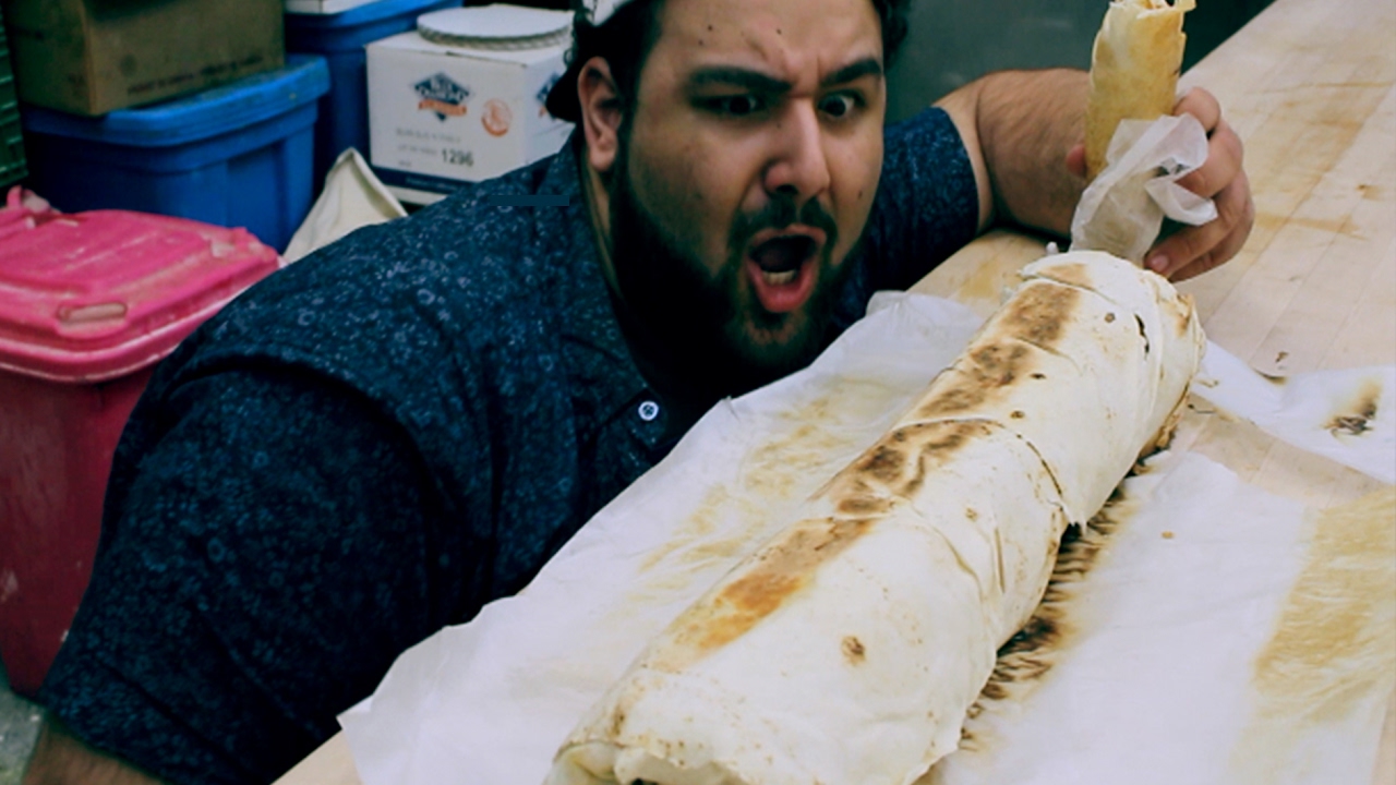 DIY WORLDS BIGGEST SHAWARMA | $5 SHAWARMA VS $100 SHAWARMA - YouTube