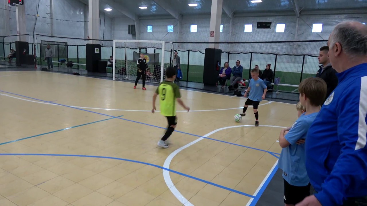 9 year old Matthew Maciulis futsal skills/drills/goals/passes - YouTube