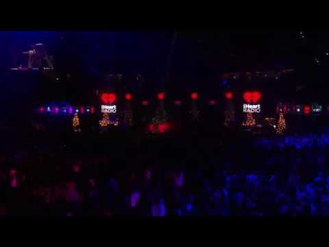 Konser Selena Gomez 2016 - same old love
