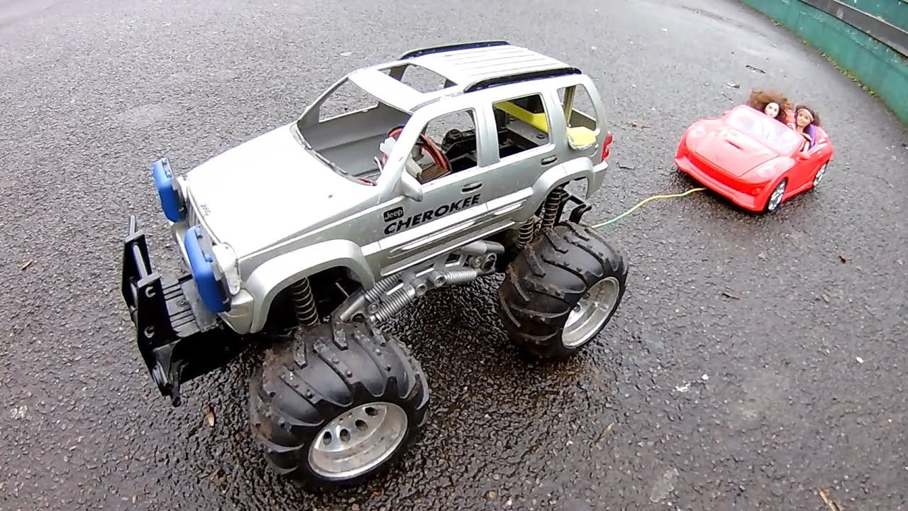 Behind the scenes - Project MC2 H2O car final run Peghill Skate Park ...