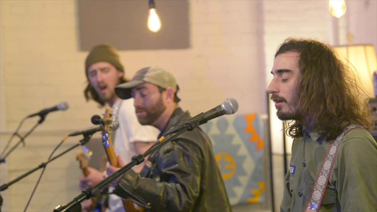 The Quins - The Revelry Sessions - "Gunner Bee" - YouTube