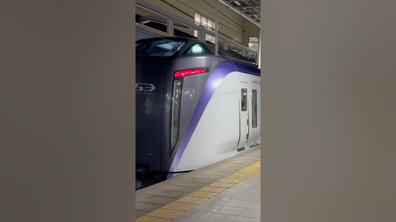 E353系到着と211系長野駅発車 - YouTube