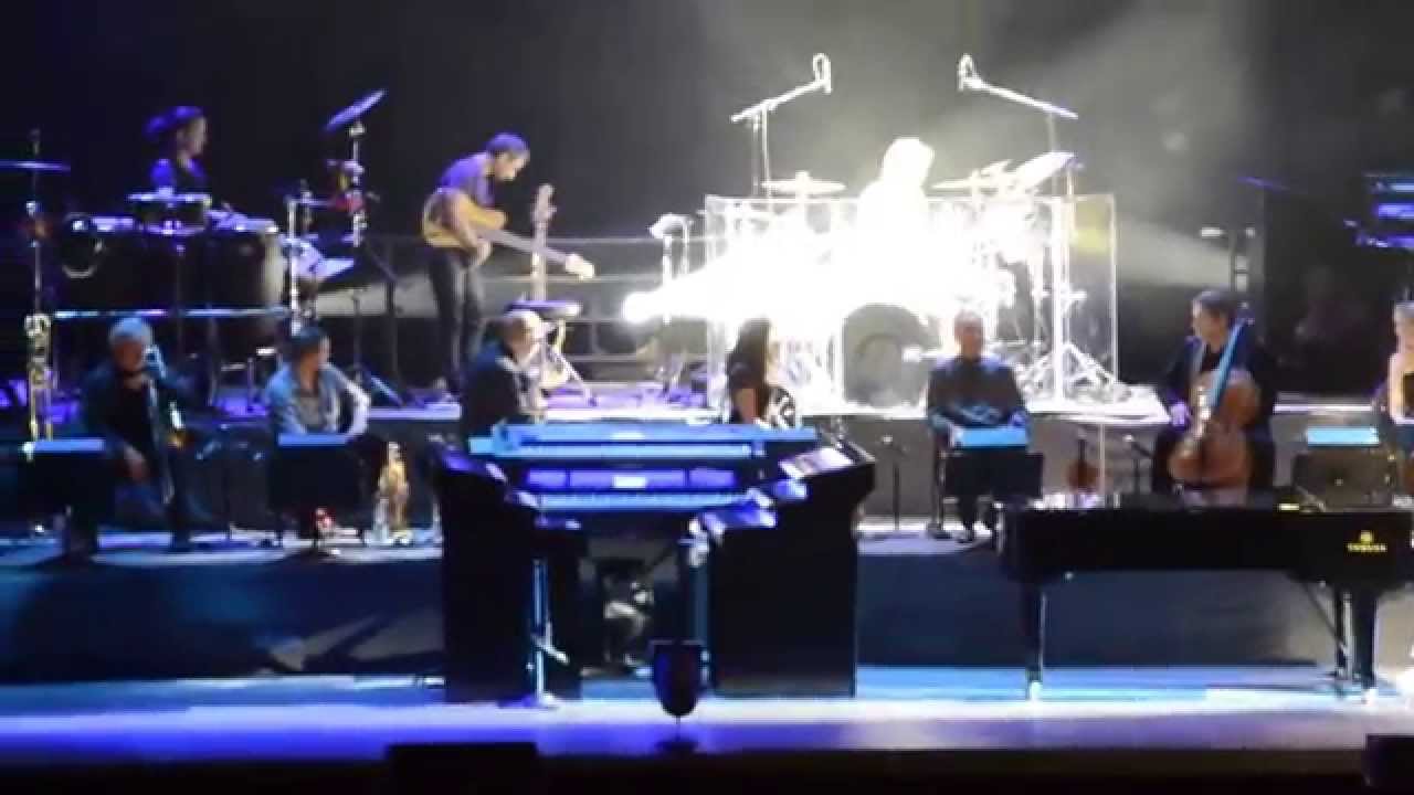 Yanni Tel Aviv 2014 Marching season - Charlie Adams drum solo - YouTube