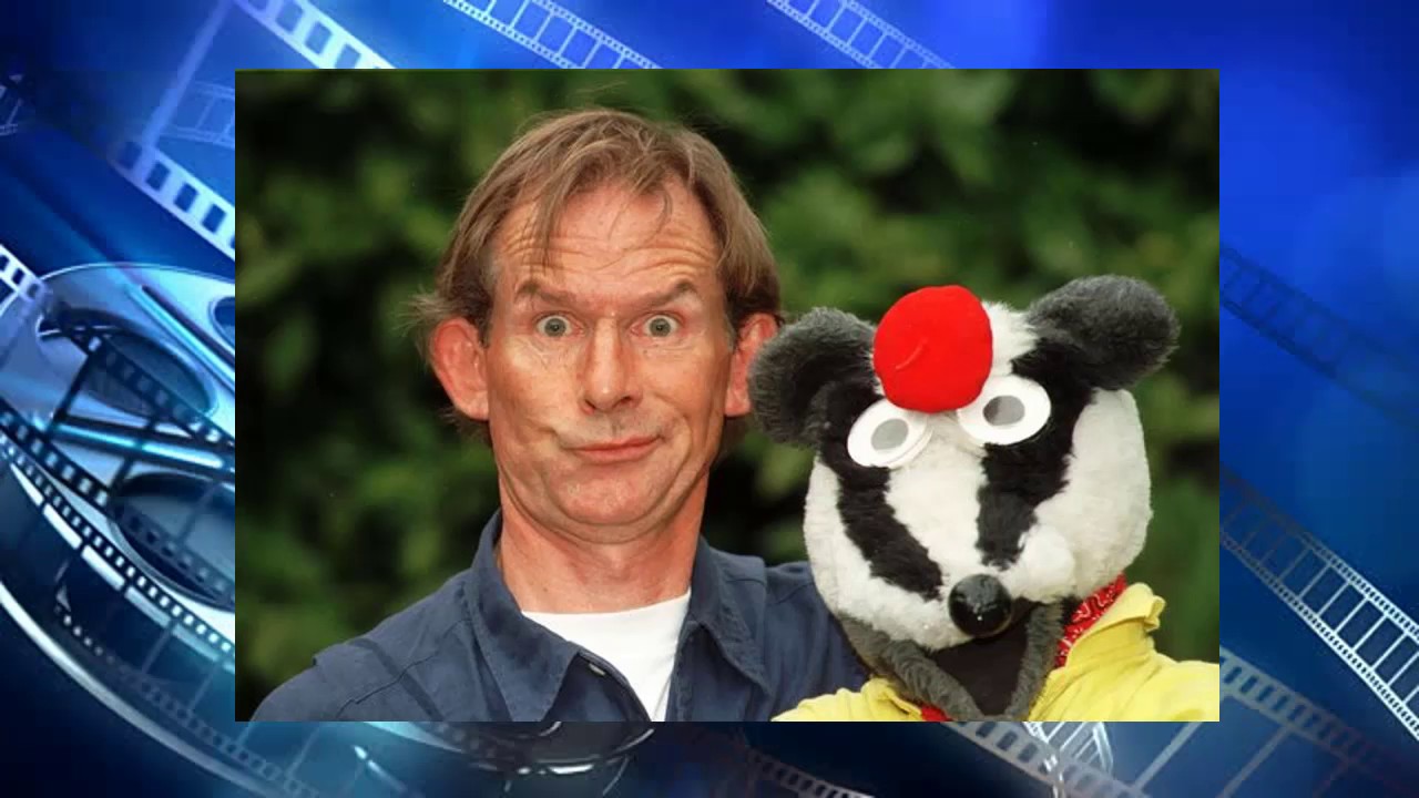 Andy Cunningham, star of BBC's Bodger And Badger, dead aged 67 - YouTube