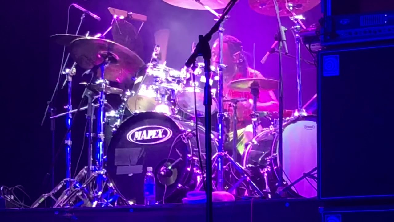 Will Calhoun drum solo - Buenos Aires 2018 - YouTube