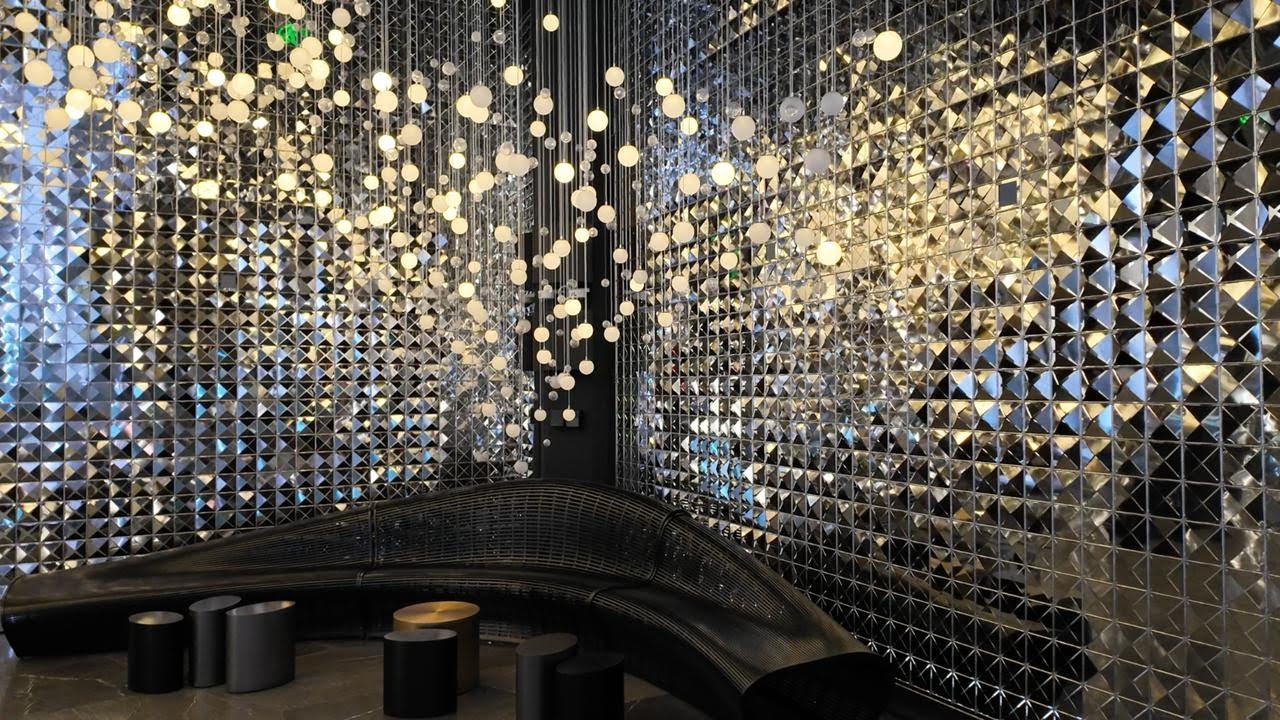 The World’s Largest Kinetic Wall at Aramco VVIP Centre - YouTube