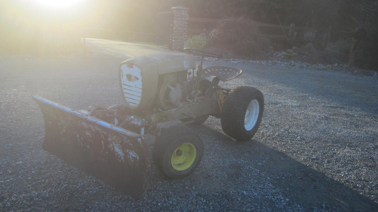 1959 David Bradley Riding Tractor! - YouTube