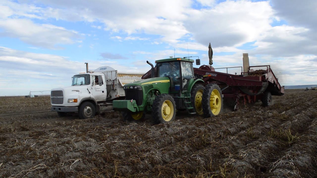 2003 JD 8420, Spudnik 5640 Digger, and 1995 Ford Aeromax - YouTube