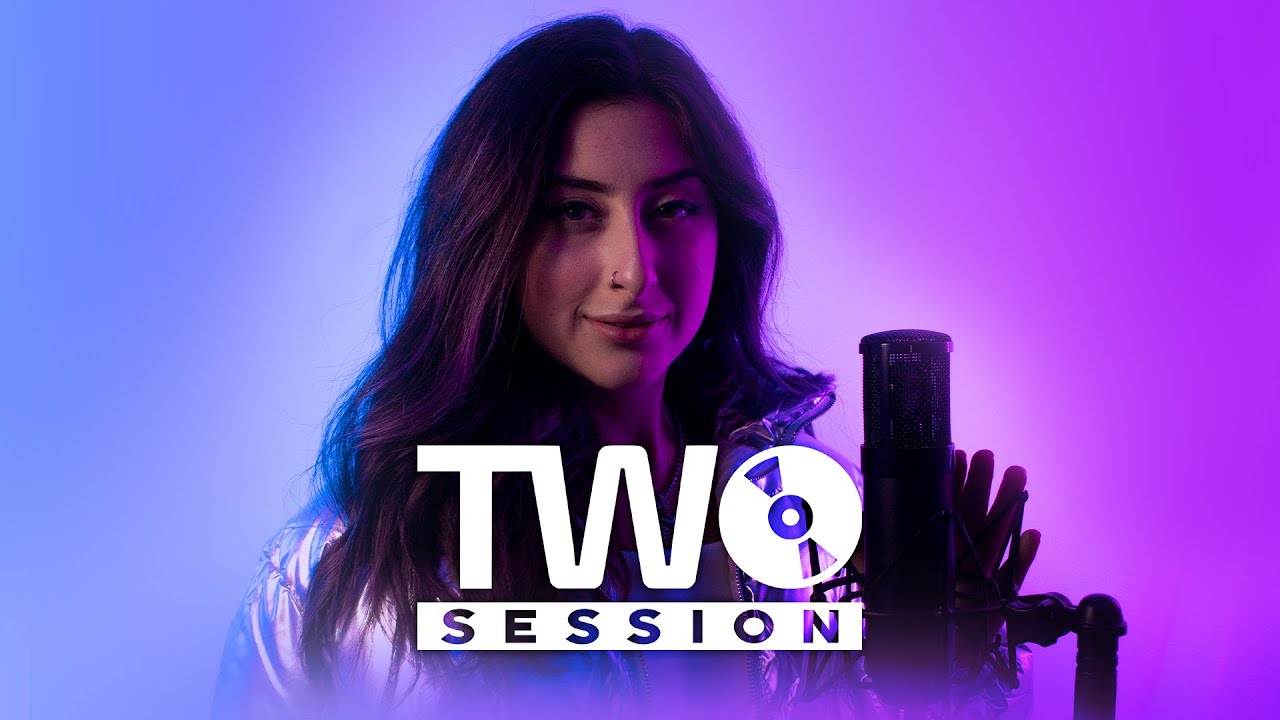 Two Session #38 - Helô Rodrigues - Floreando Versos - YouTube