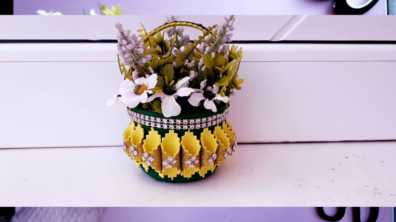 Reciclaje, cosulet din cutie plastic si hartie gumata - Recycling ...