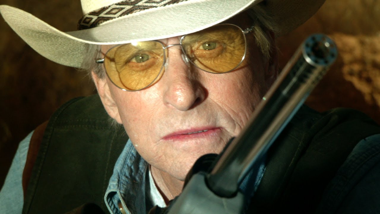 Robbie Collin reviews Beyond The Reach - YouTube