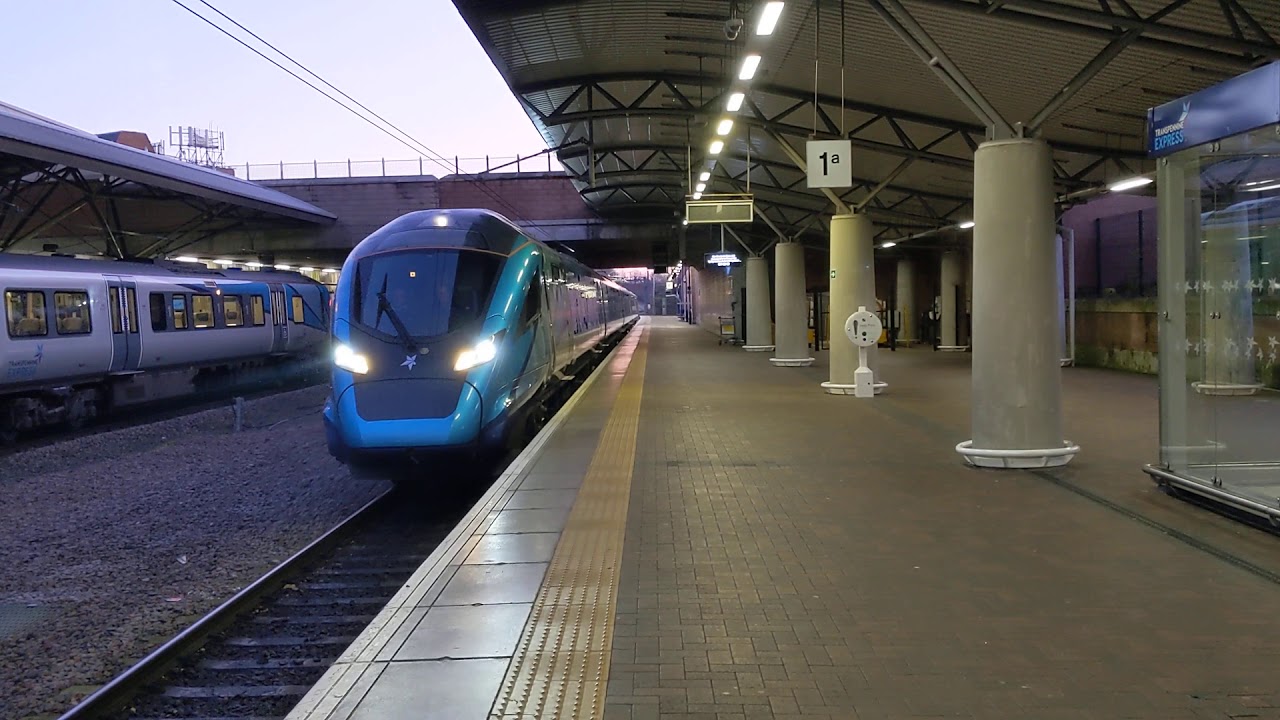 Transpennine Express Class 397 Nova 2 arrives at Manchester airport ...