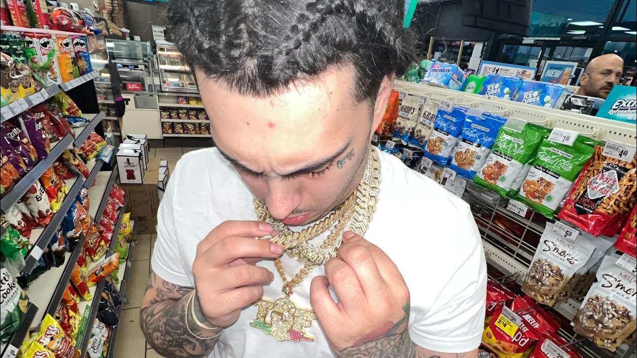 Peso Peso Spends $150,000 On Jewelry With “The Ice Champ” In Dallas TX ...