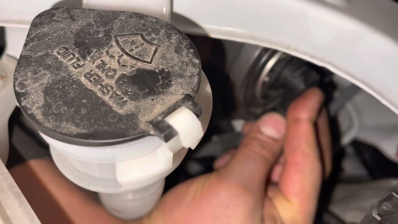 2018 Toyota Rav-4 ¿Cómo se cambia un faro de luz baja . - YouTube