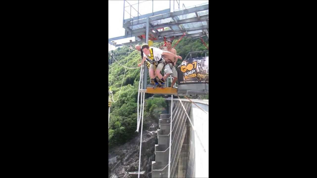 Verzasca Dam 007 Goldeneye Bungee Jump - YouTube