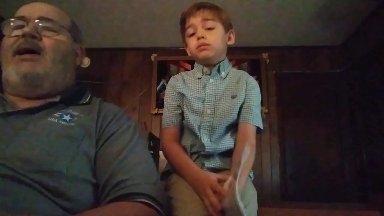 Mikel Smith aka World Famous BOODRO sings I'll Fly Away at Tabernacle ...