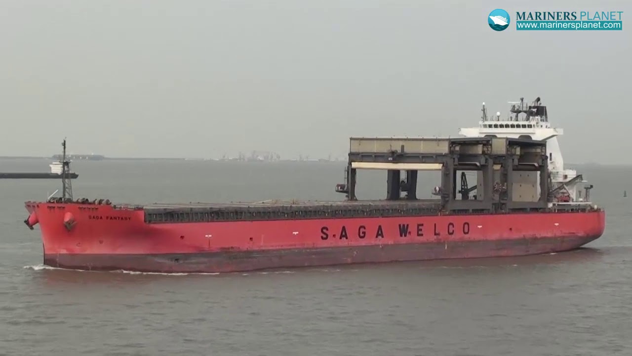 SAGA FANTASY GENERAL CARGO SHIP - YouTube