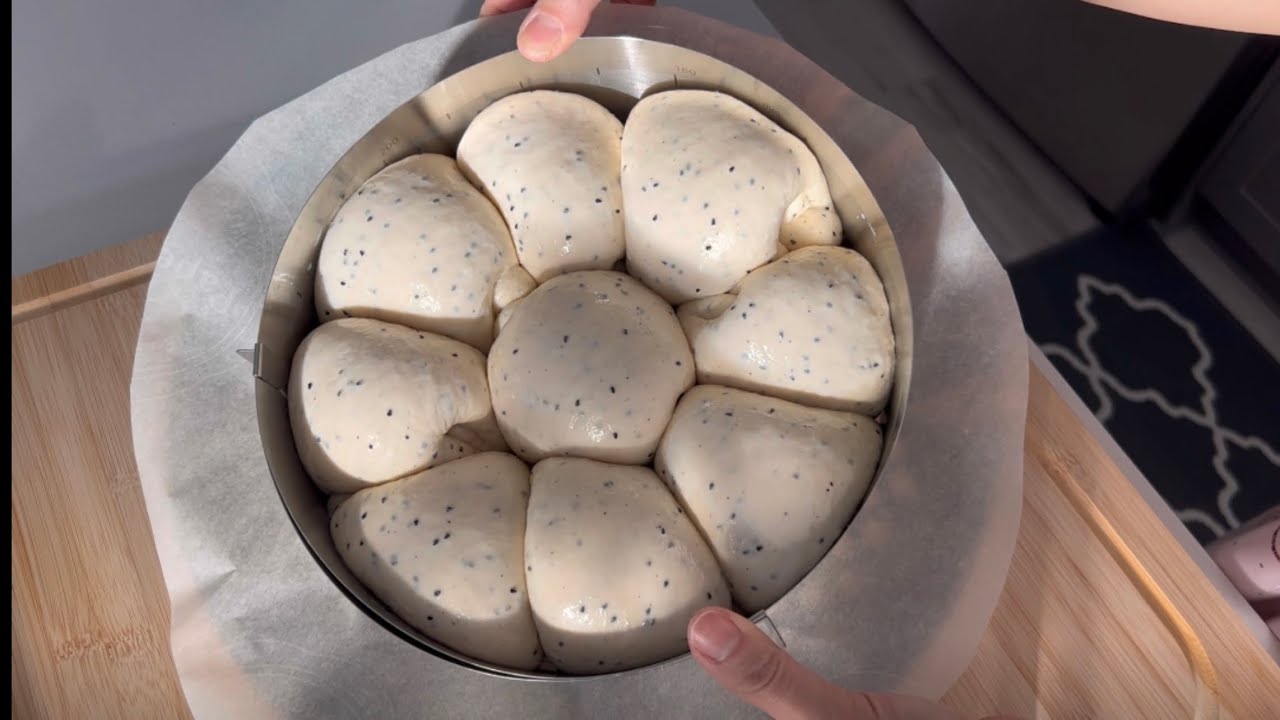 Dragon fruit fluffy buns火龍果軟麵包 - YouTube