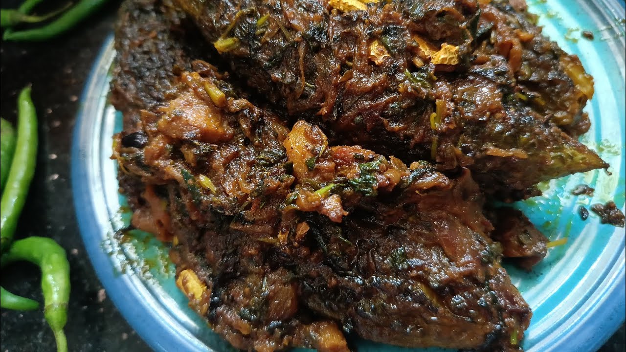 Bharela karela nu shaak Recipe l Karela ke kalaunji, Bharwa Karela ...