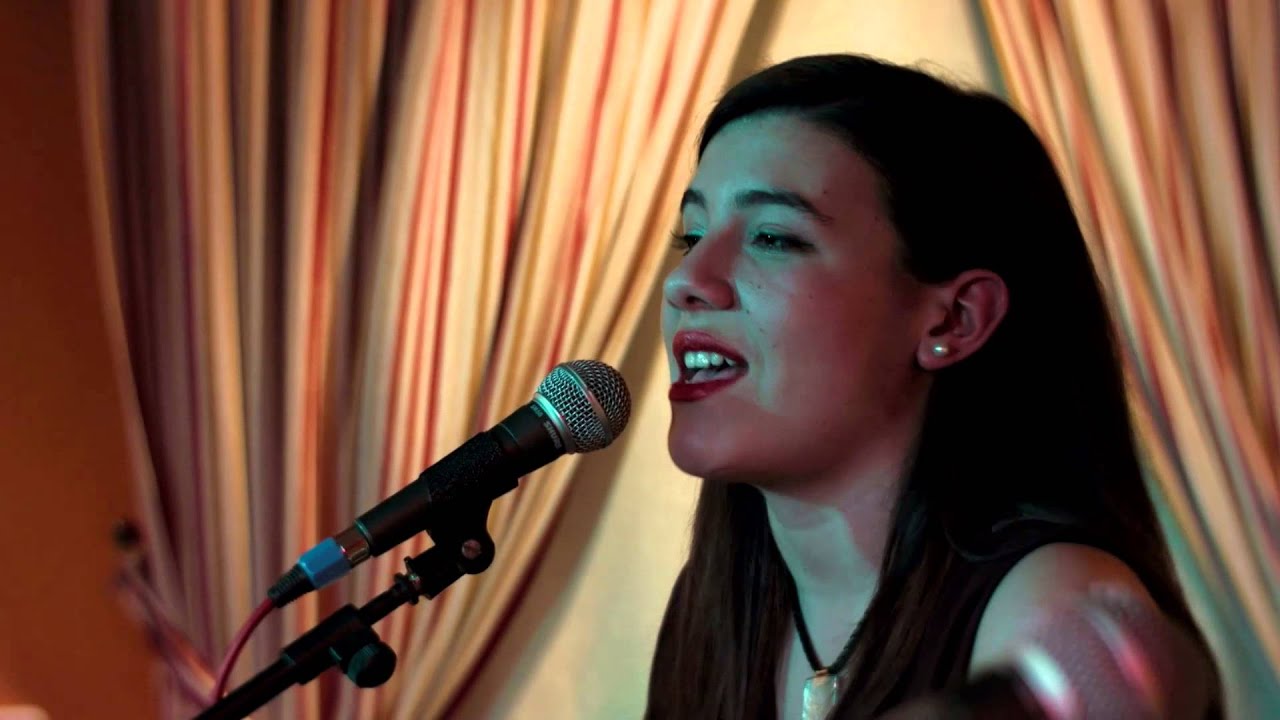 Addicted to You Cover - Concierto Ana López 10/01/2015 - YouTube