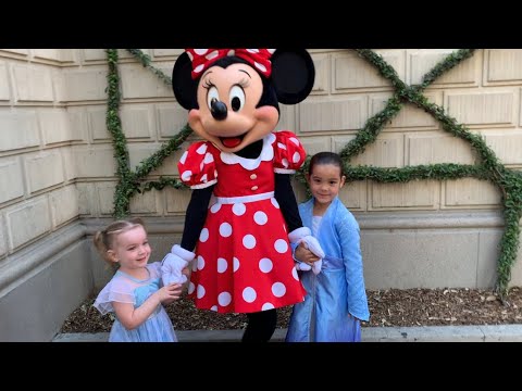 Meeting Ms. Minnie Mouse! - YouTube