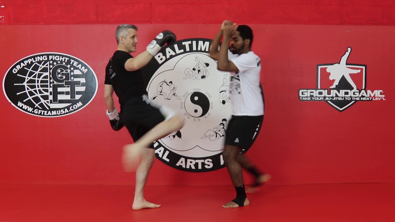 Pak Look Toi - Turn and double block against body kick for Mau Thai ...