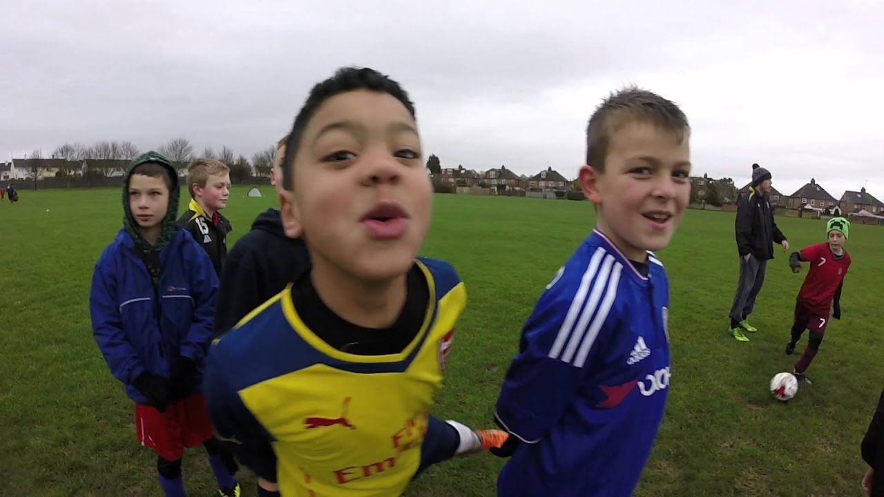 Clapham Colts Football Flick Urban Training session - YouTube