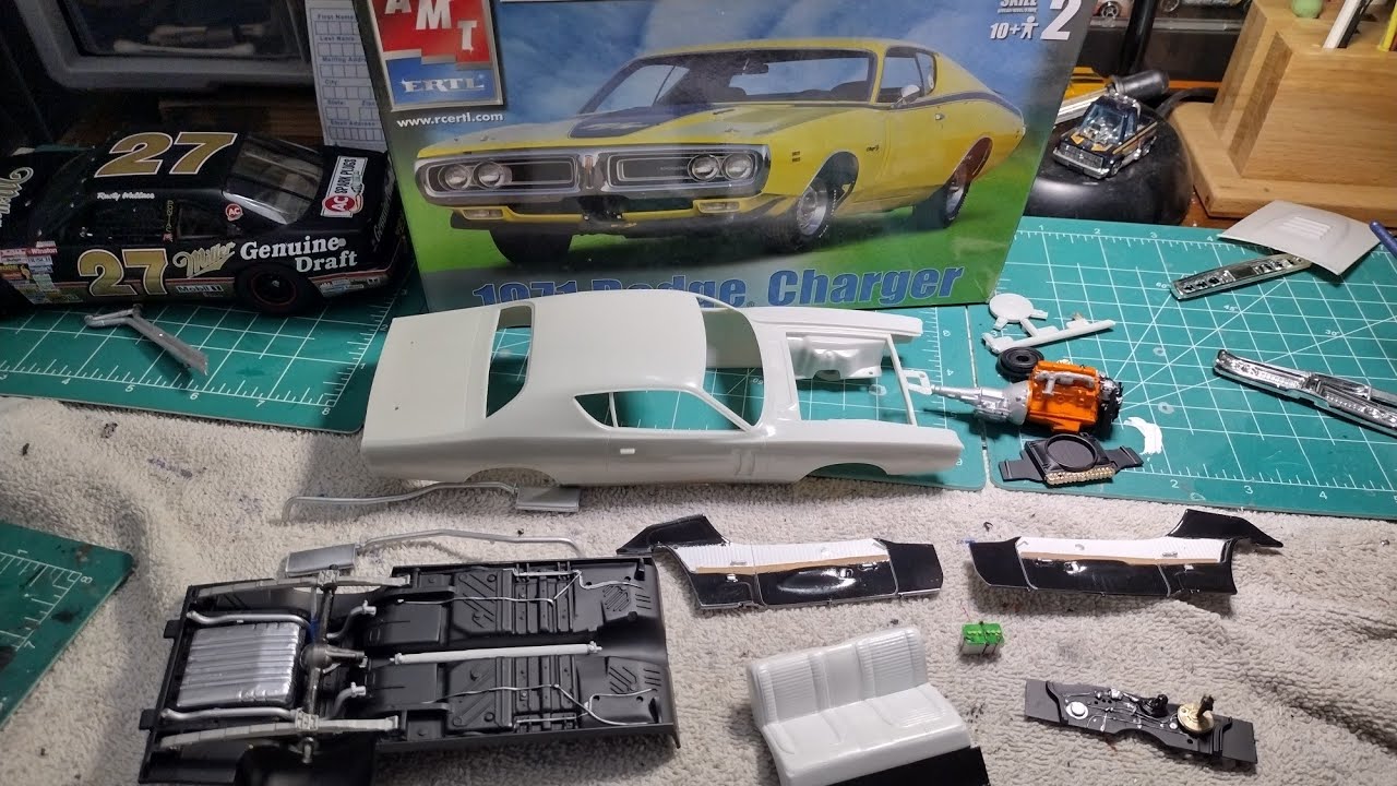 Started a AMT '71 Dodge Charger - YouTube