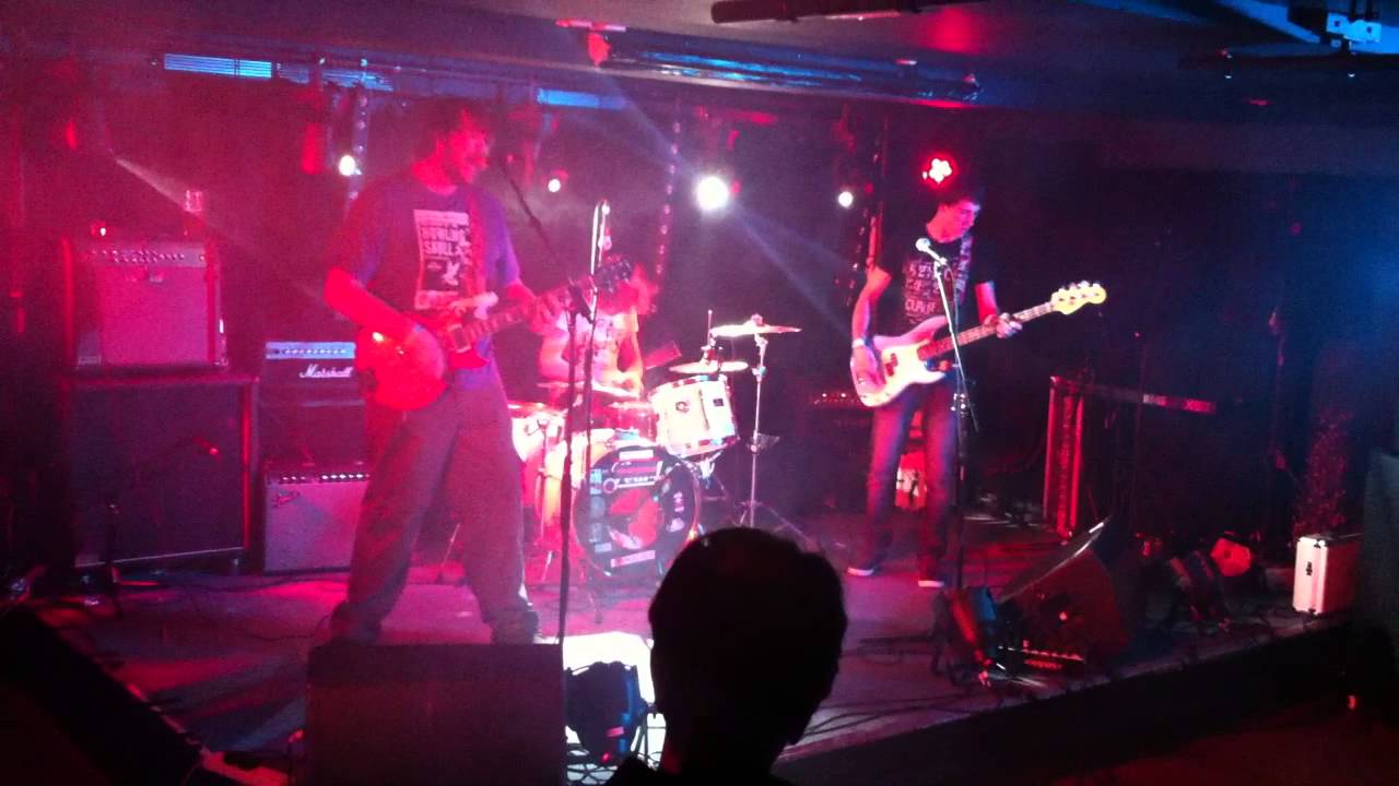 The Deadbeats - The Fermain Tavern - 21/12/12 - YouTube