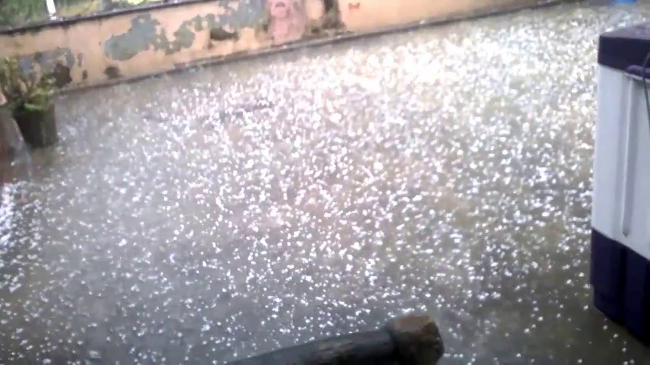 Biggest Hail storm India.... - YouTube