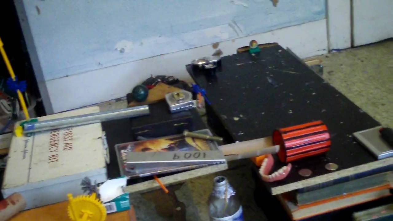 Highfiver-Rube Goldberg Pythagoras Switch ピタゴラスイッチ 83 - YouTube