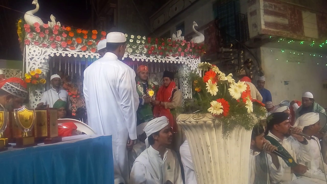 SHAIK AZAM QUADRI HAMMADI RECVING AWARD @ BILAL NAGAR KALLAPHTHAR - YouTube