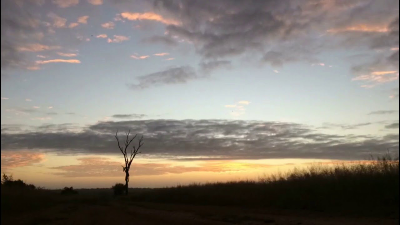 Sunrise time-lapse - YouTube