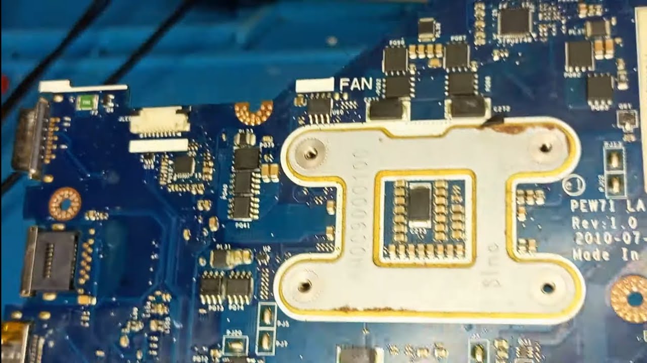 Dépanner une carte mère n'est pas compliqué, voici le principe - YouTube