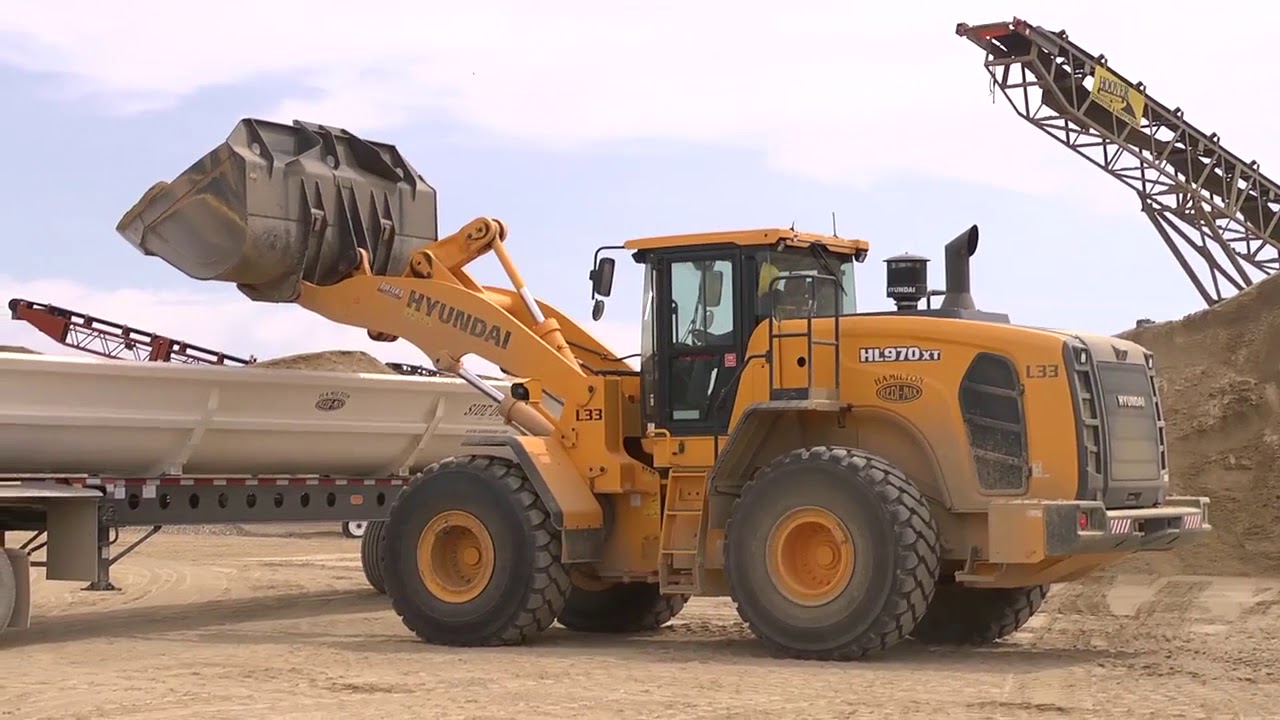 Why Choose Hyundai Construction Equipment - YouTube