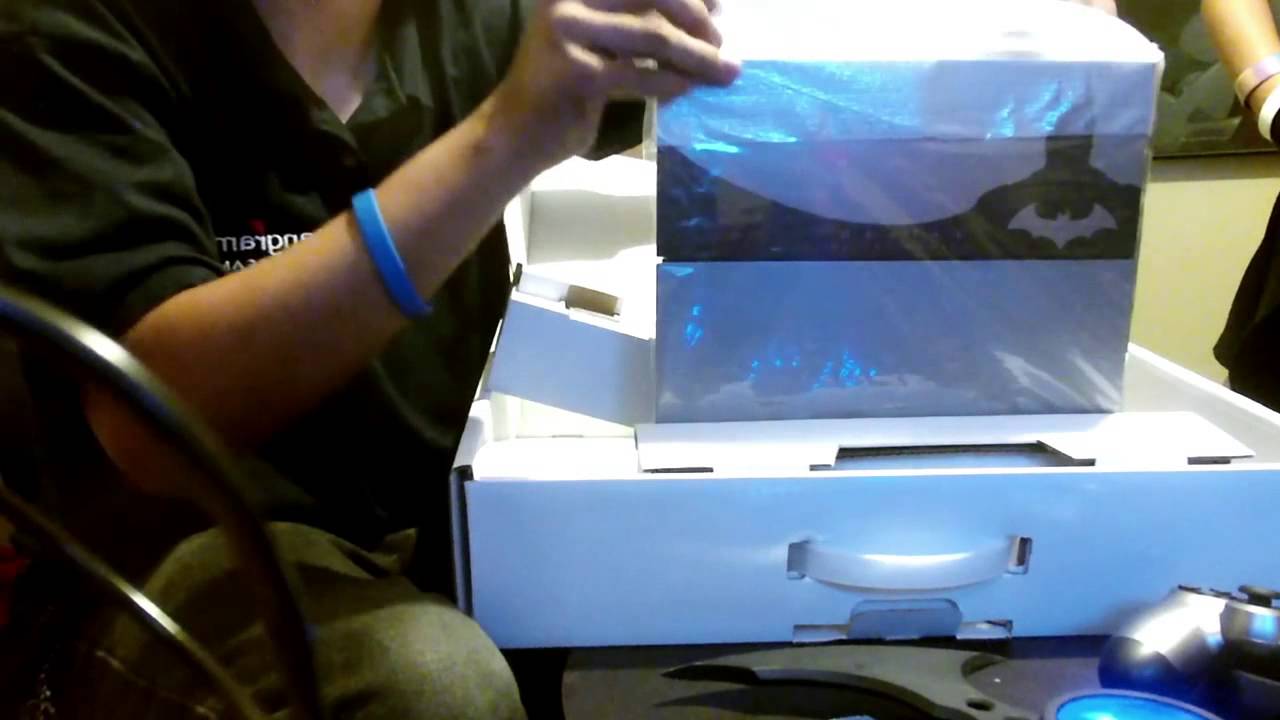 Silver Batman PS4 unboxing - YouTube