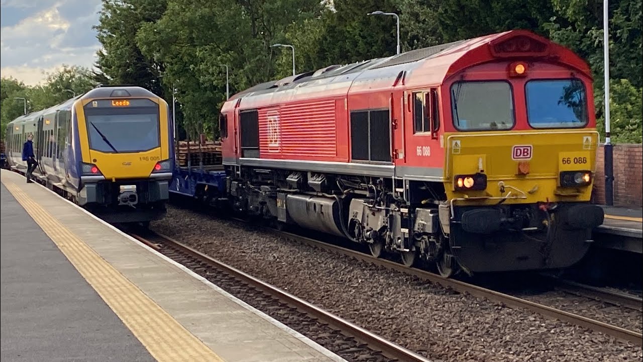 66088 DB cargo 6X28 Scunthorpe Redbourn Sdg to Dollands Moor Sdgs 19:43 ...
