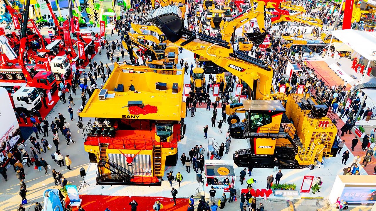 World biggest construction machinery Trade show Bauma China - YouTube