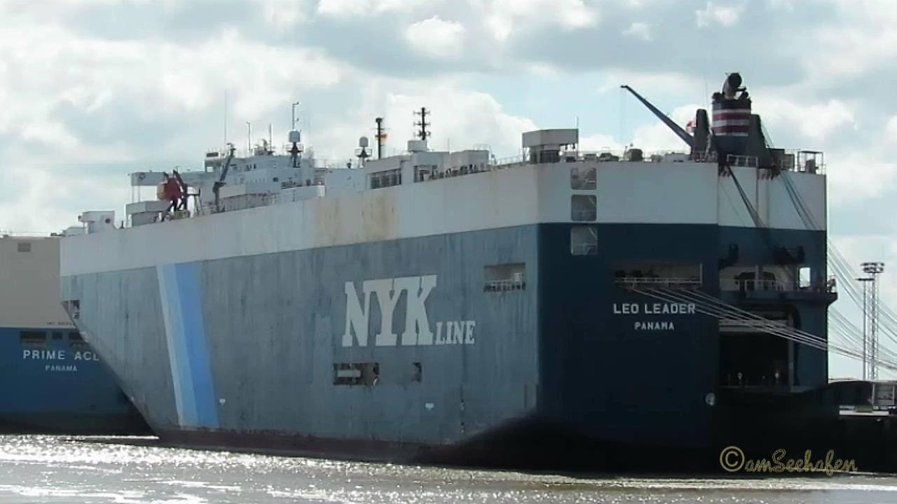 car carrier LEO LEADER 3FQK9 IMO 9181558 embarking brandnew export cars ...