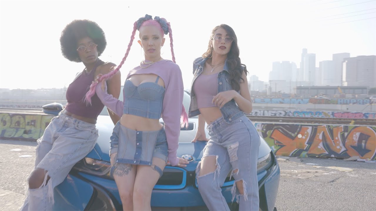 Moxxy - We Dem Girls (Feat. Bri + CJ Marie) - YouTube