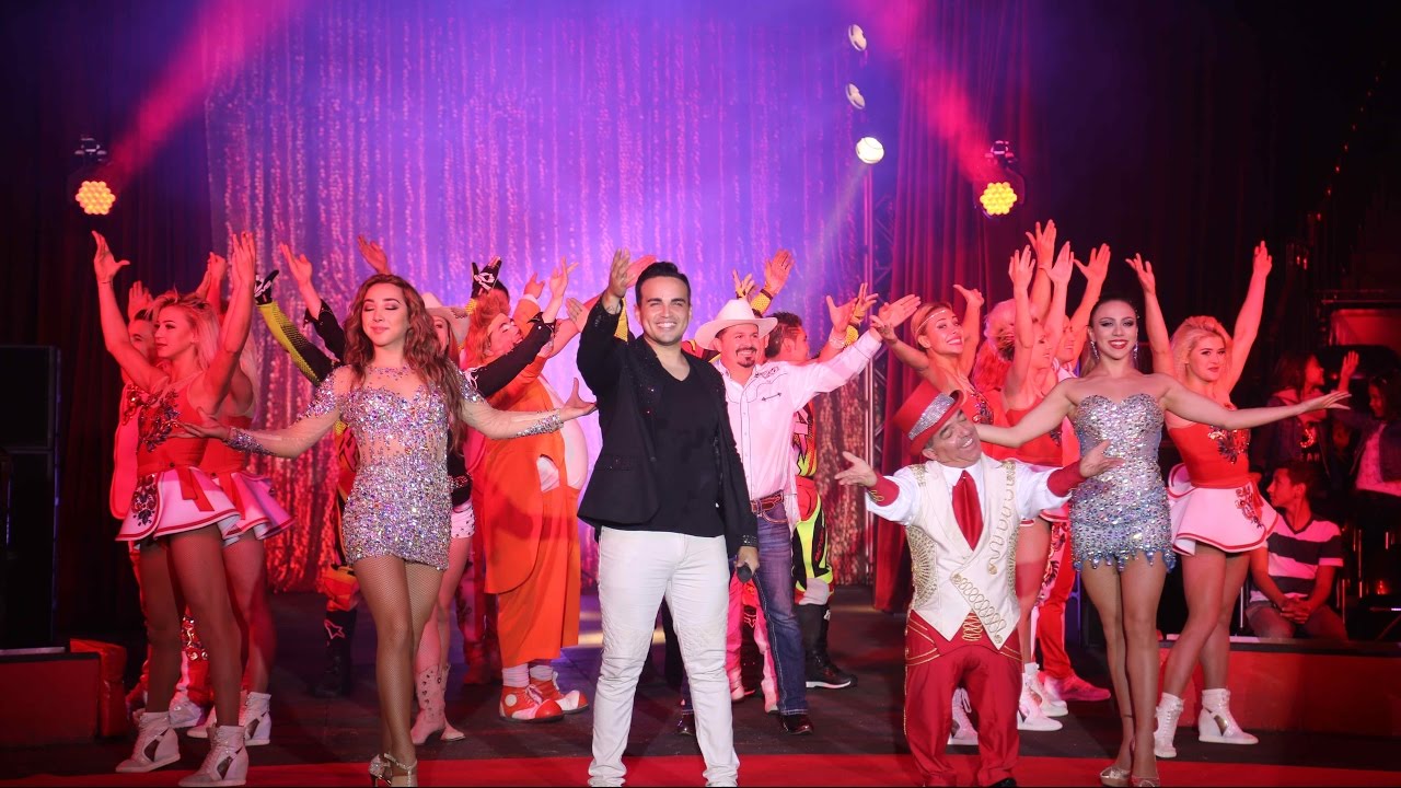 CIRCO HERMANOS VAZQUEZ - YouTube