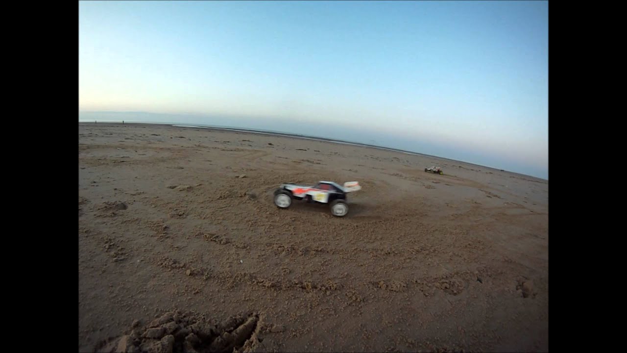 RC Cars on the beach - YouTube