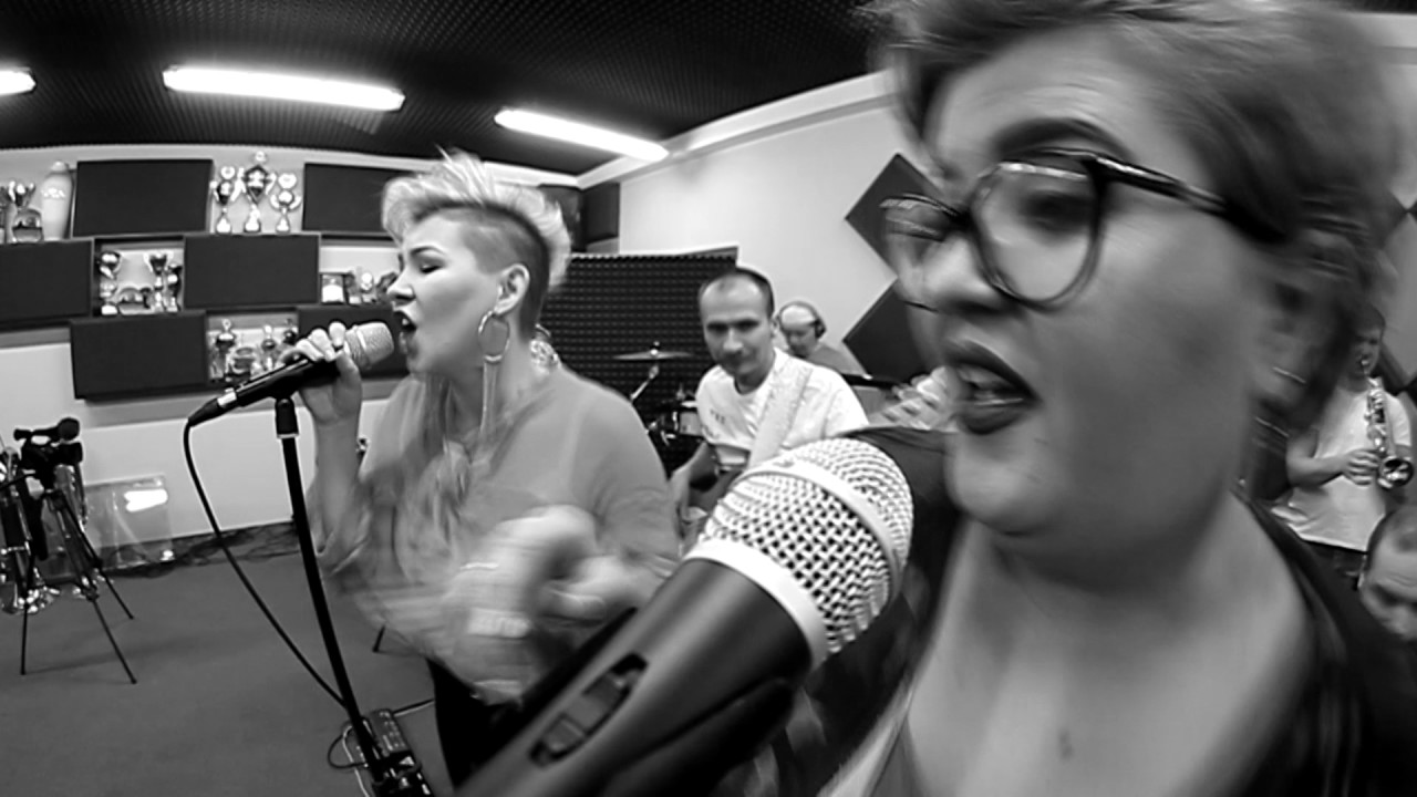 Bruno Mars - Treasure ( cover ) - Best friends Band - BfB - YouTube