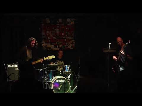 Mad Malik - Live - Lunar - Oct 15th, 2017, Genos, Portland, Maine - YouTube