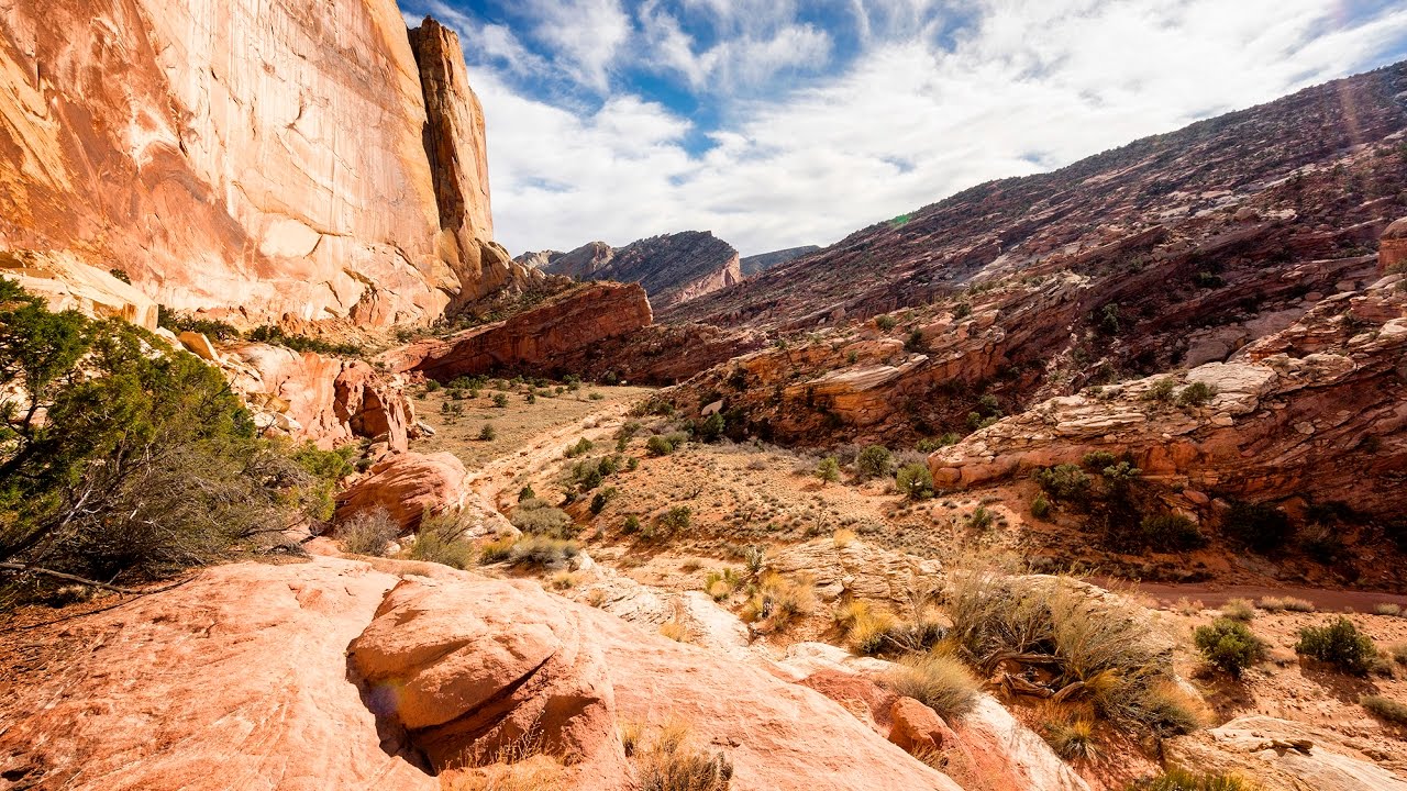 Lower Muley Twist Canyon - YouTube